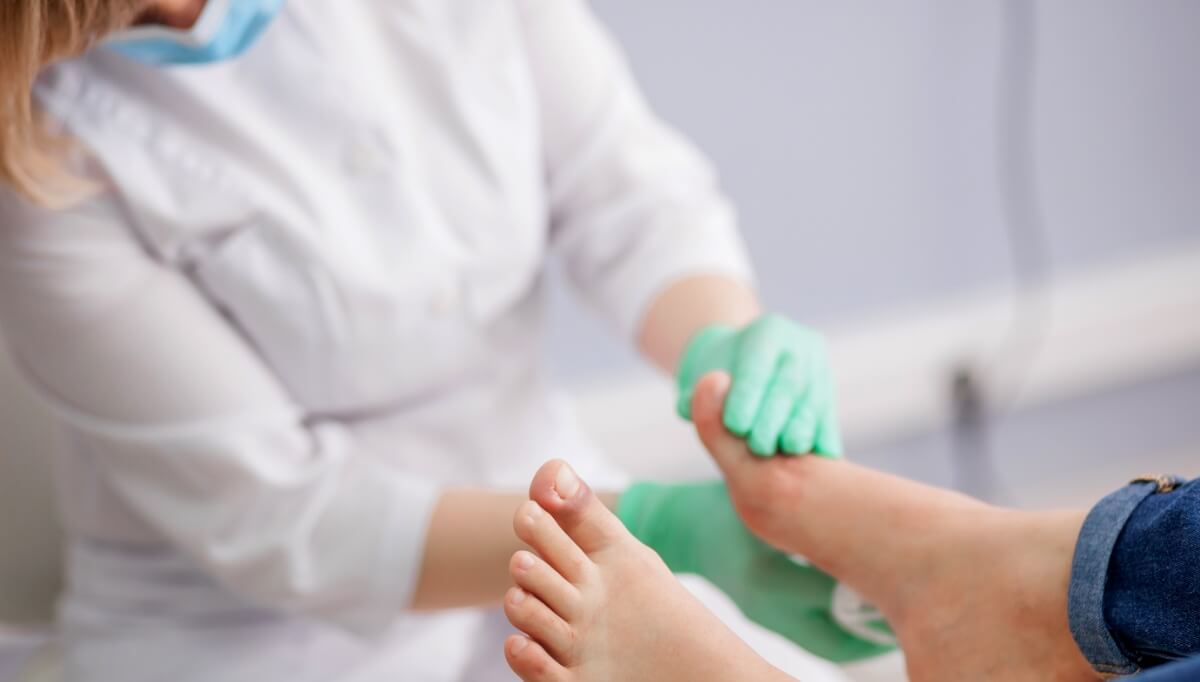 Diabetic Ulcer Treatment: Several Options And Ointments