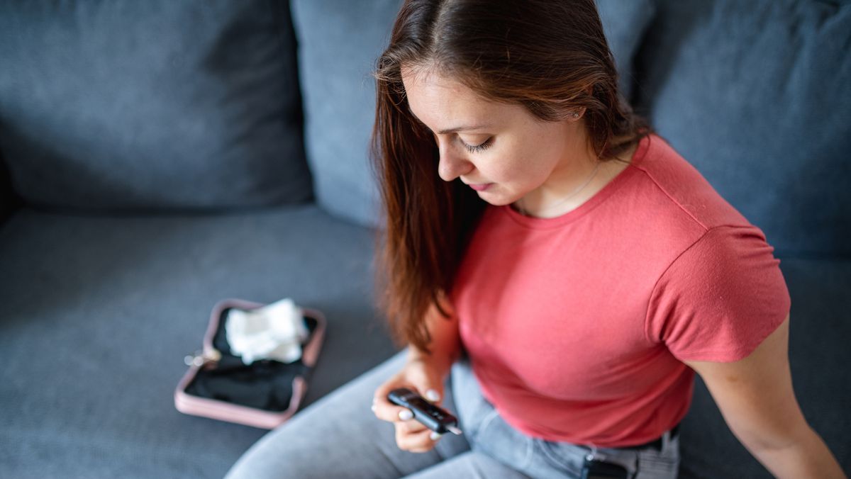 Hypoglycemic Attack Treatment: Warning Signs & Prevention